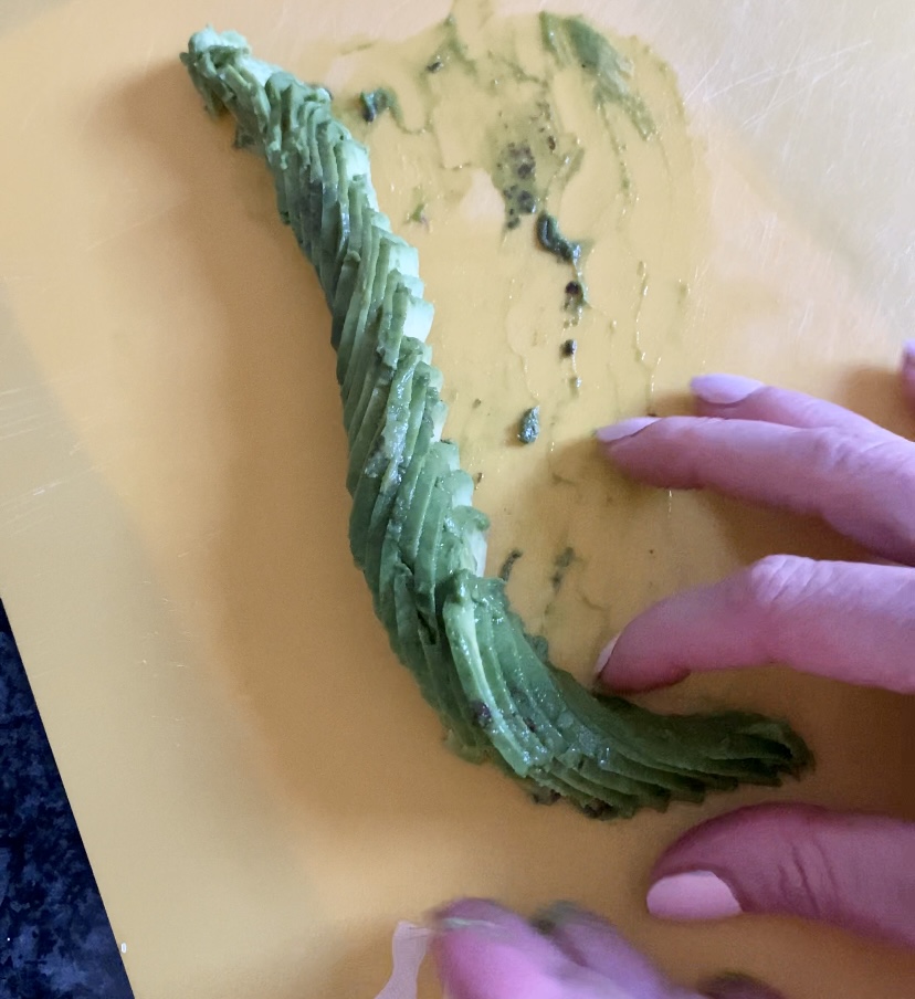 How to Make an Avocado Rose! – BeautyBeyondBones